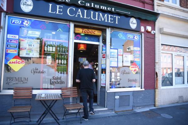 Franck et « Le Calumet », parmi les plus anciens commerces de Loos ...