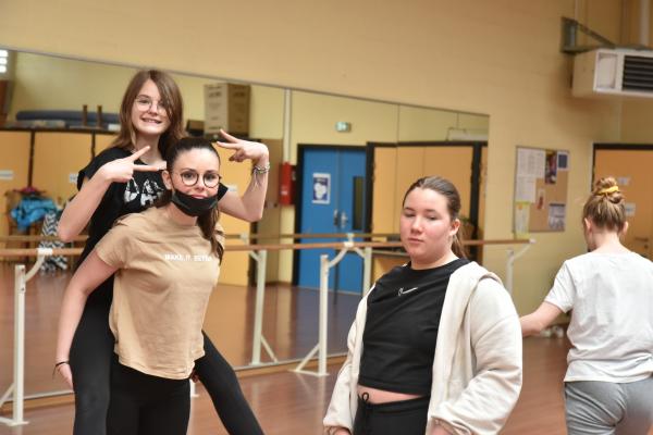 Le rythme et la convivialité ne quittent pas Farah danse depuis 17 ans ...