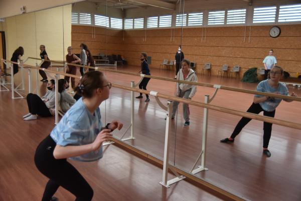 Le rythme et la convivialité ne quittent pas Farah danse depuis 17 ans ...