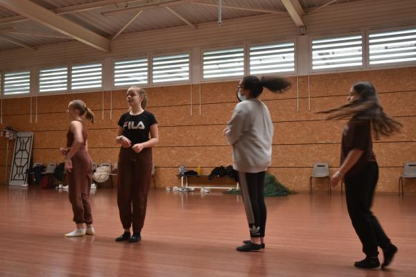 Le rythme et la convivialité ne quittent pas Farah danse depuis 17 ans ...